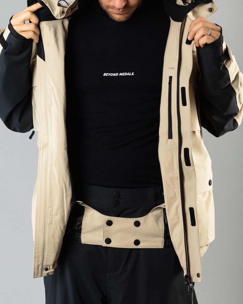 Cargo Jacket 2L | Beyond Medals