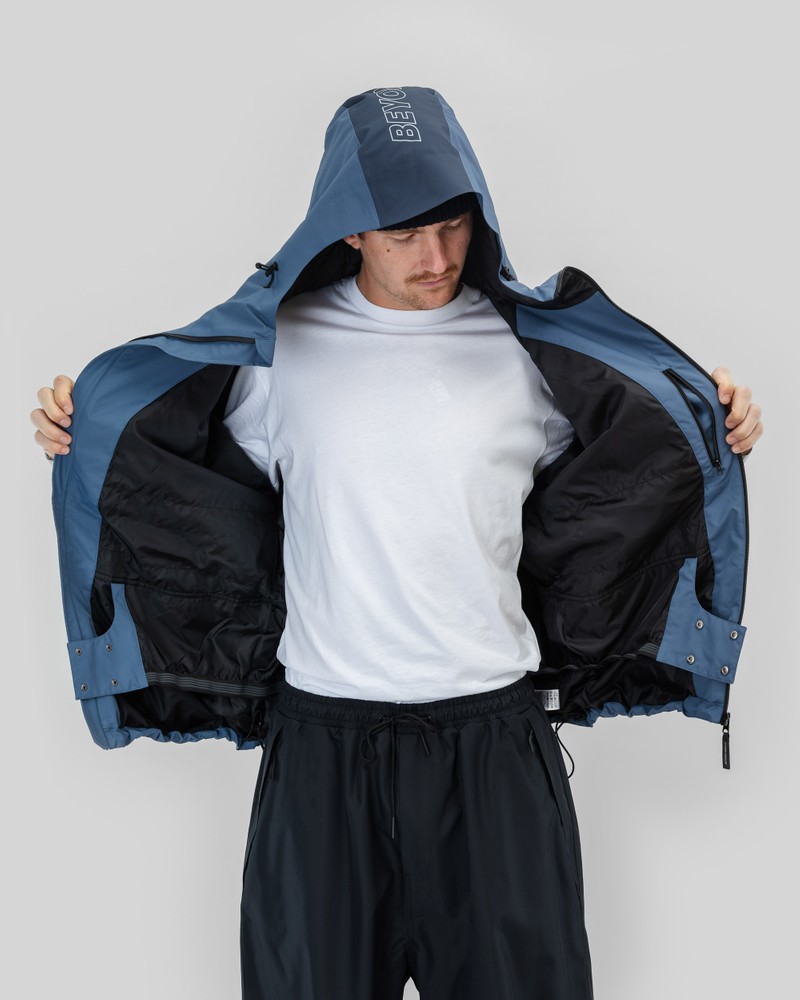 Nostalgia Jacket 2L | Beyond Medals