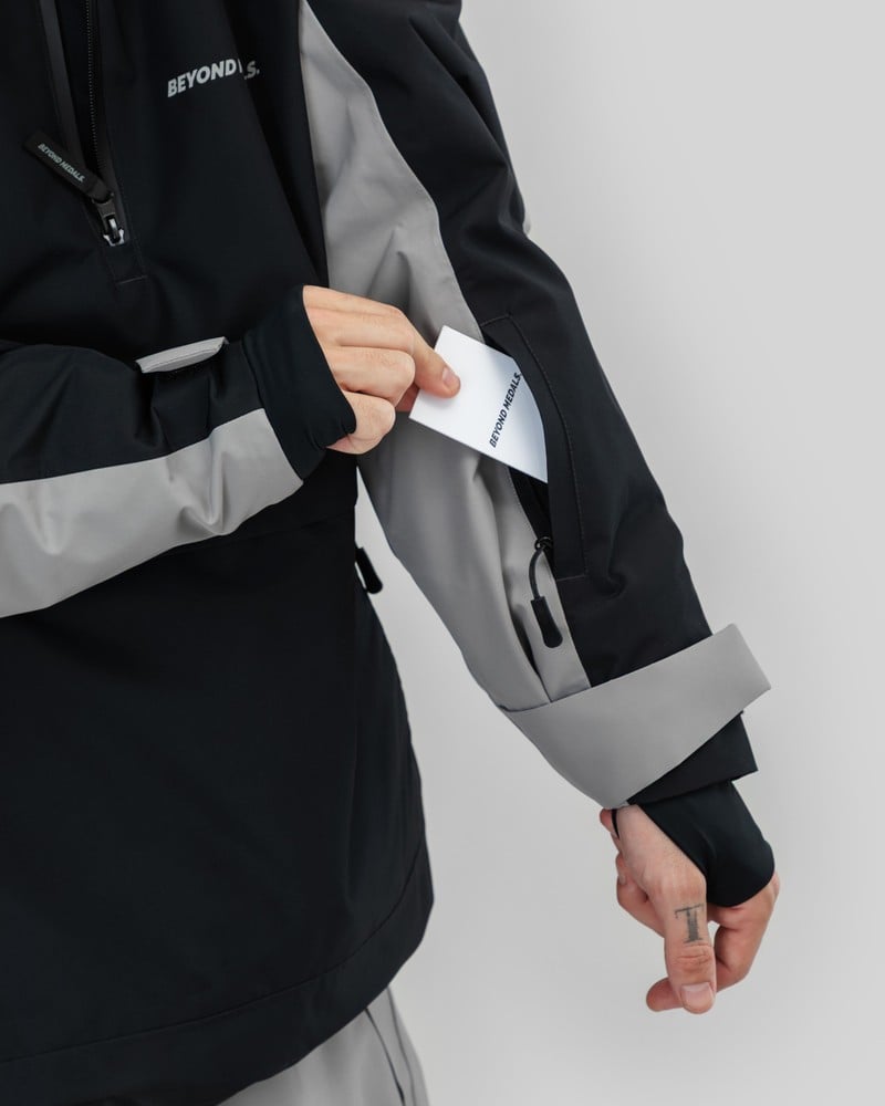 Retro Anorak 2L | Beyond Medals