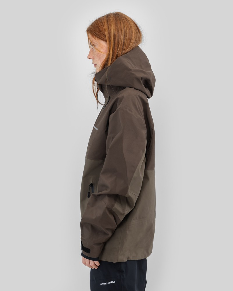 Tech Jacket 3L | Beyond Medals