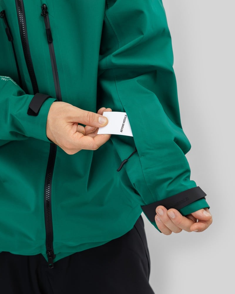 Pro Tech Jacket 3L | Beyond Medals